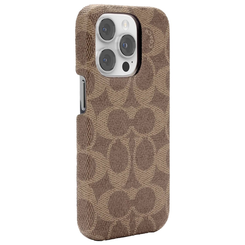 Coach เคส iPhone 15 Pro (6.1) Slim Wrap Case Signature C Tan | Studio7 online